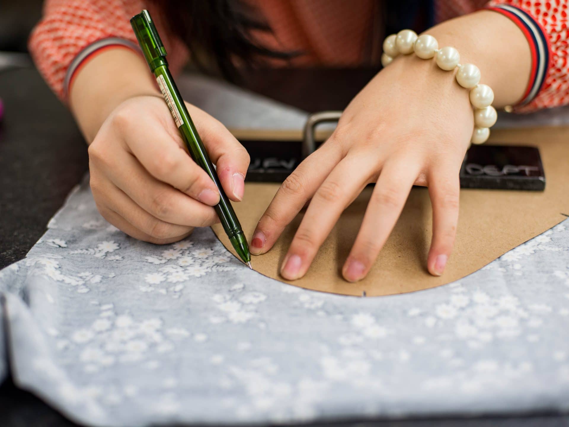 How to Write a Craft Book Proposal - Craftbuds