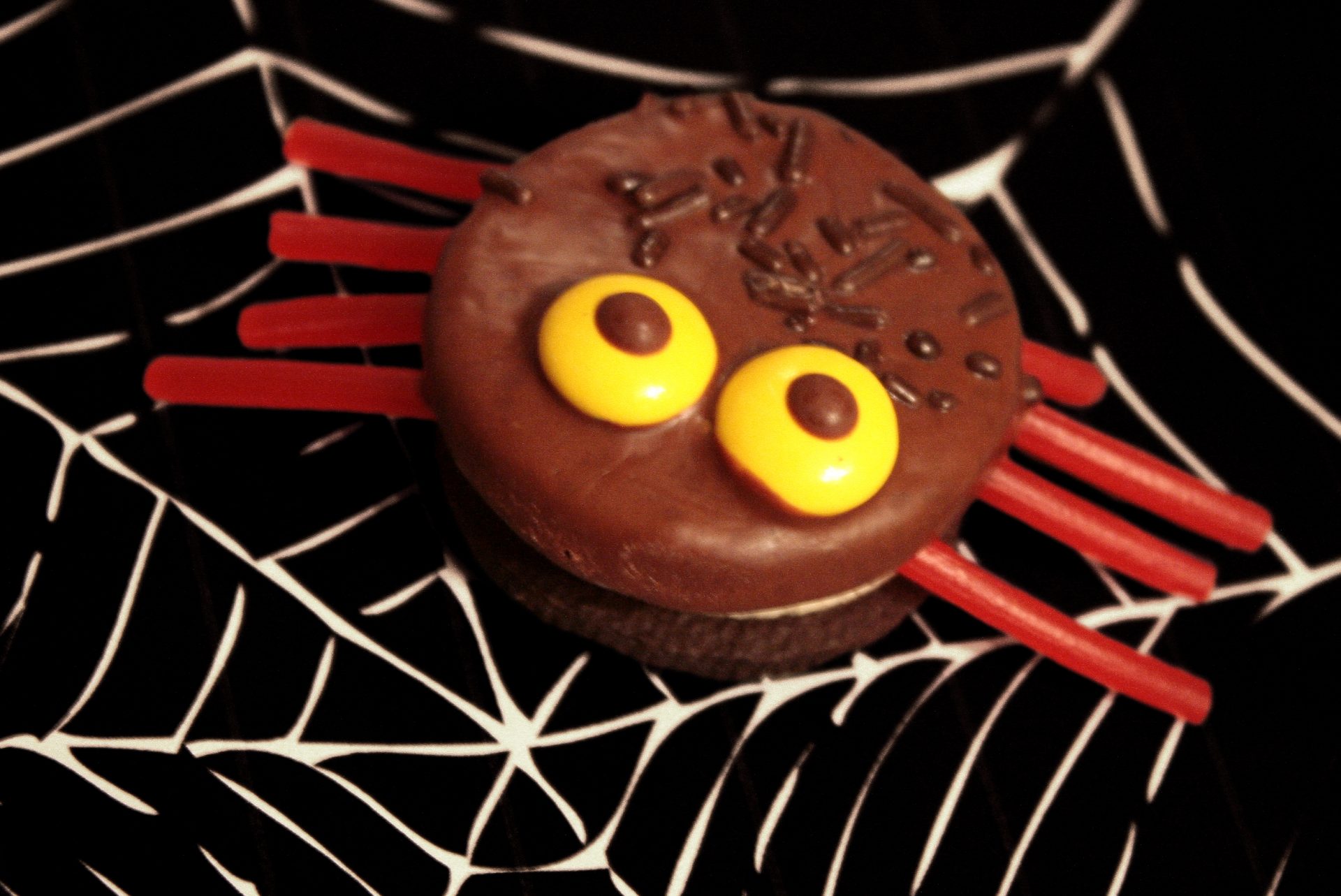 Crafty Kitchen: Oreo Spiders - Craftbuds