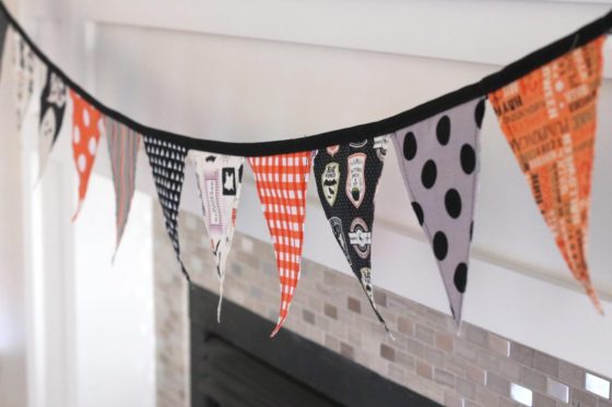 How to make bunting with fabric squares - Craftbuds