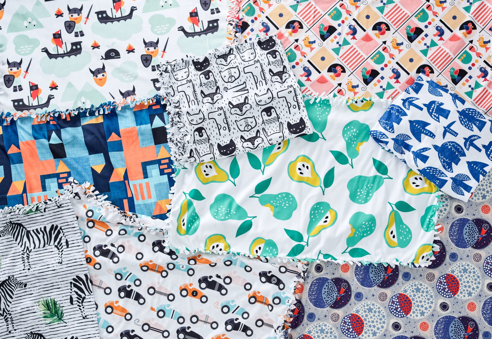 Easy No-Sew Fleece Blanket - Craftbuds