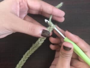 How to Tie Off Crochet? With & Without Knot - Video - Craftbuds