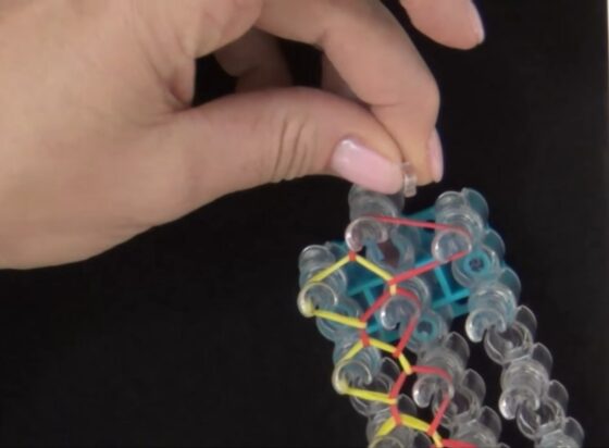 10 Rubber Band Bracelet Ideas - Easy & Unique - Craftbuds