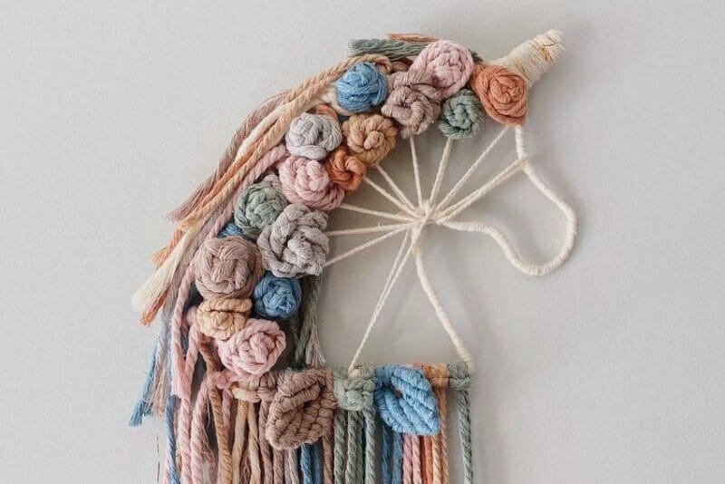 25 Free Macrame Wall Hanging Patterns & Tutorials