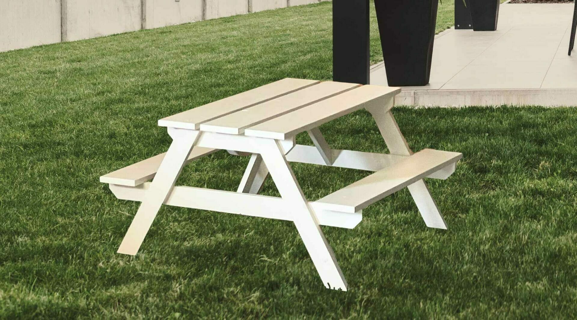 25 Free Picnic Table Plans & Kits With Tutorials - Craftbuds
